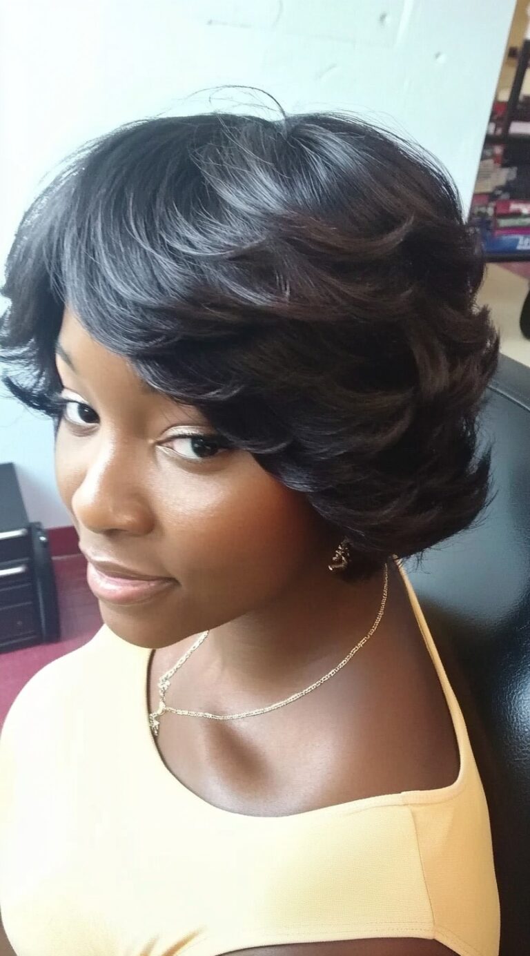 24 Chic Feathered Hairstyles for Black Women: Stunning Ideas for Volume ...